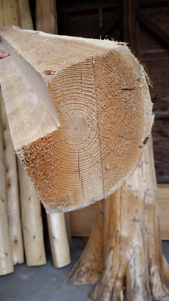 Solid Vertical Corners White Cedar - Homestead Timbers